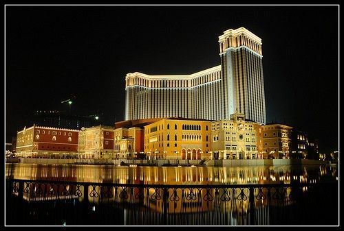 World's Largest Casino Opens in China | Unp.me